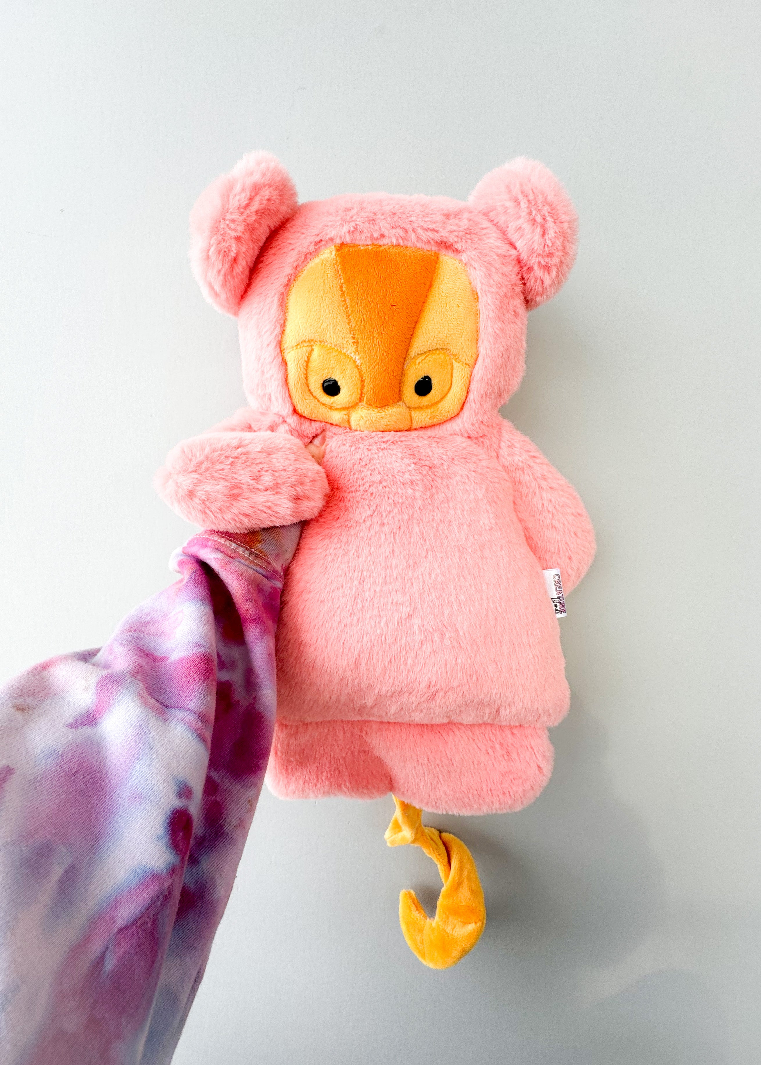 Peach Possum – Creature Islands