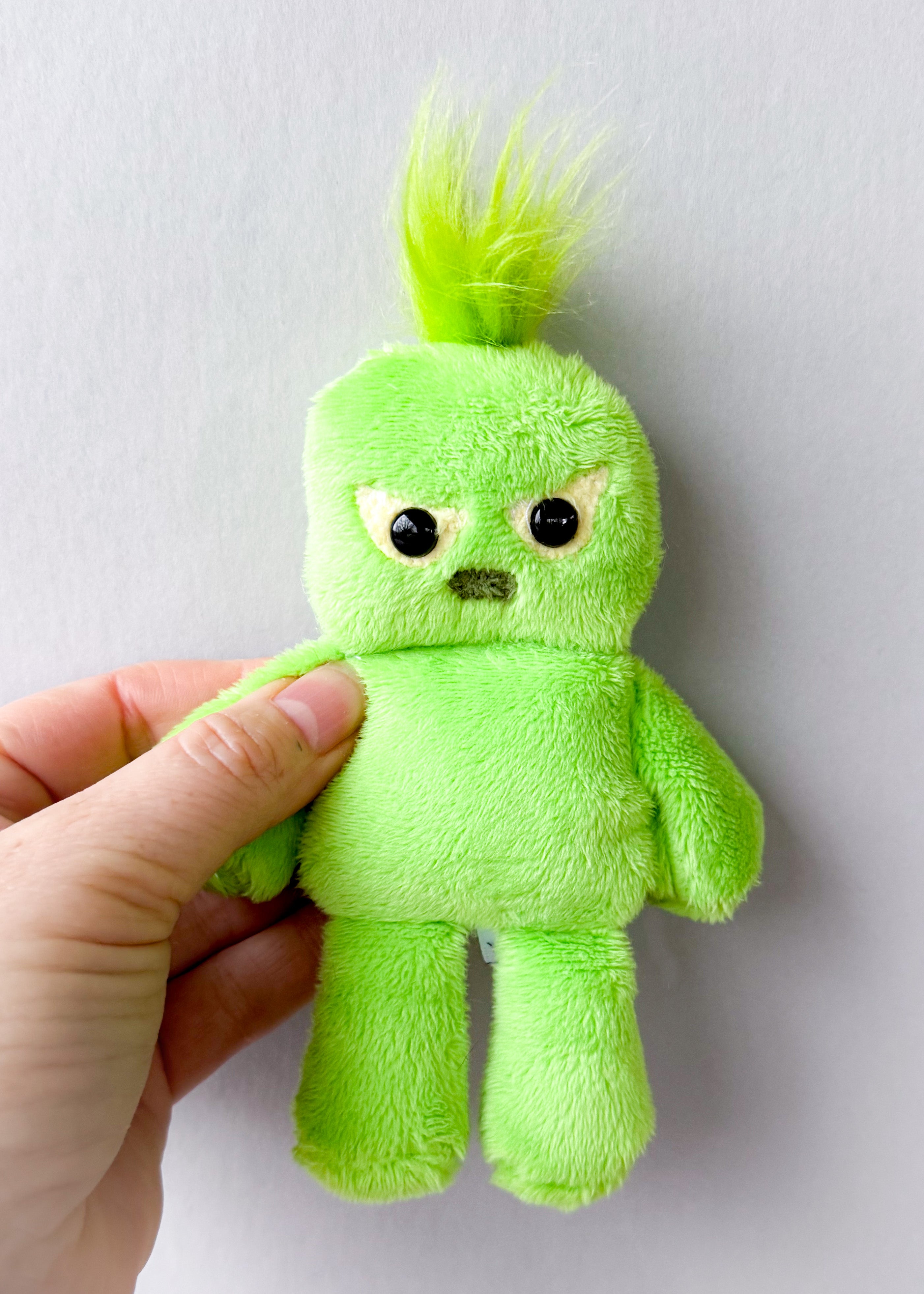 Preorder Pocket sized Grinch – Creature Islands