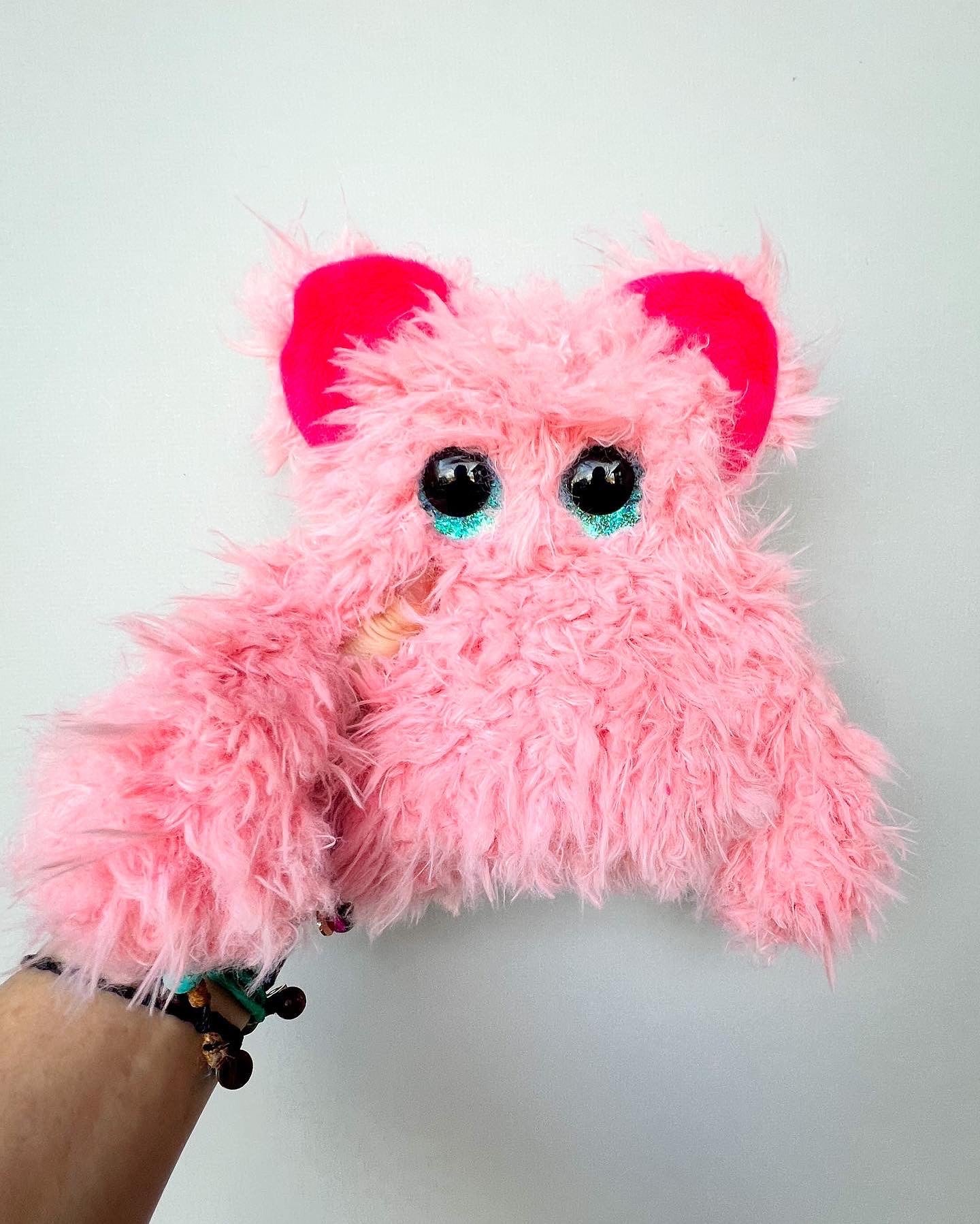 Baby pink Floof bear – Creature Islands