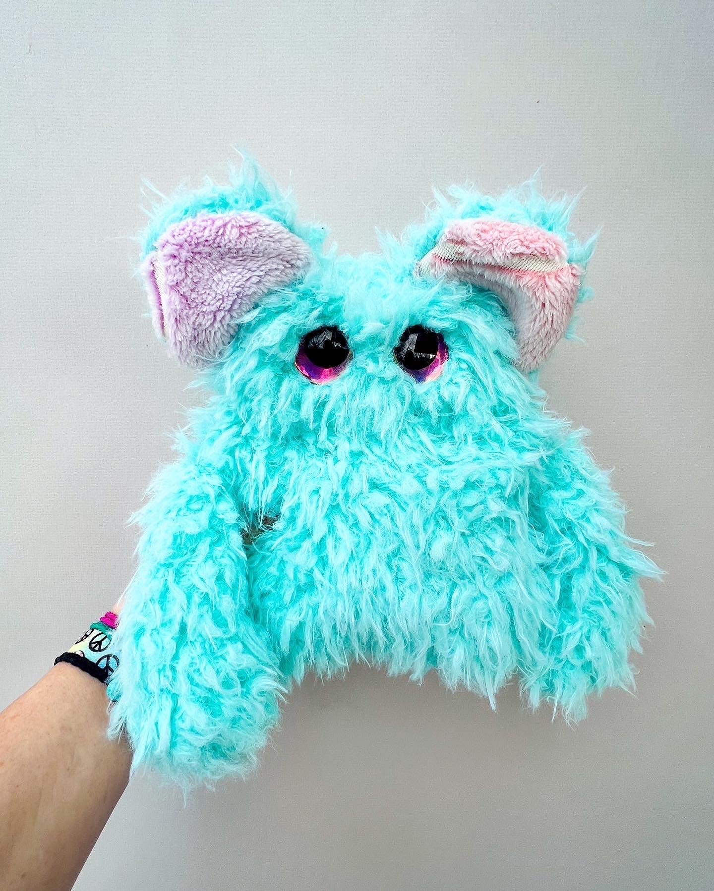 Aruba Blue Floof bear – Creature Islands